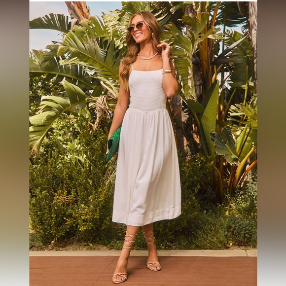 Vici | Dresses | Vici Sunny Days Ahead White Smocked Bust Crepe Linen ...